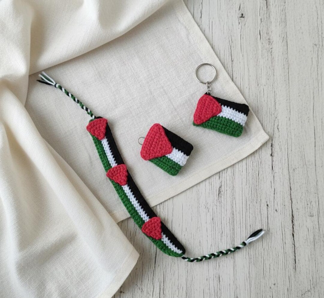 Crochet Palestine Flag Set: Keychain, Brooch, Bracelet - Etsy