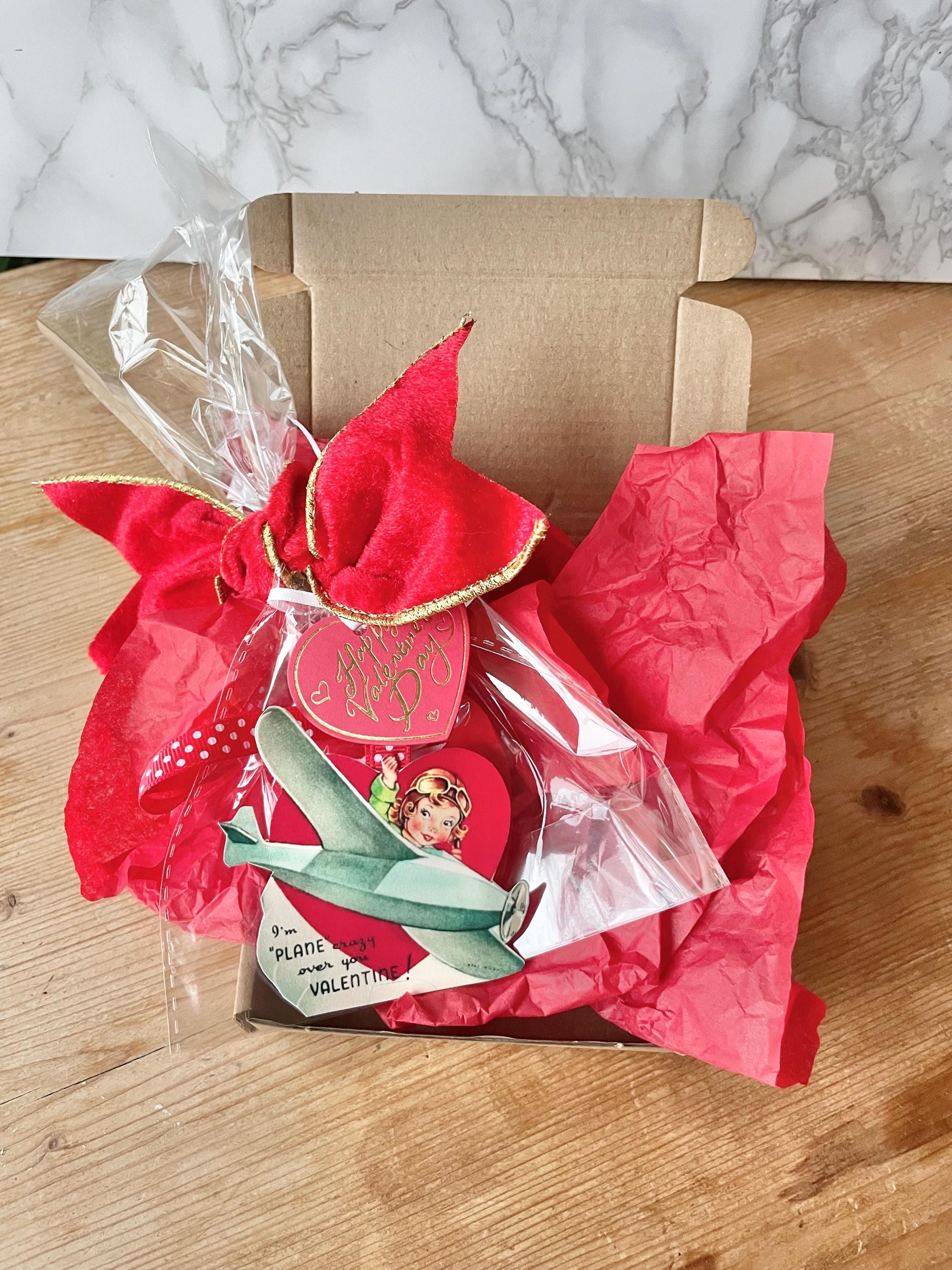 Antique Vintage Charming Valentines Letterbox Gift, 1950s Bracelet ...