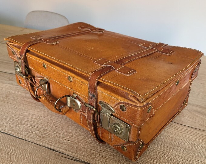Old Leather and Brass Suitcase, Vintage 50s. - Etsy