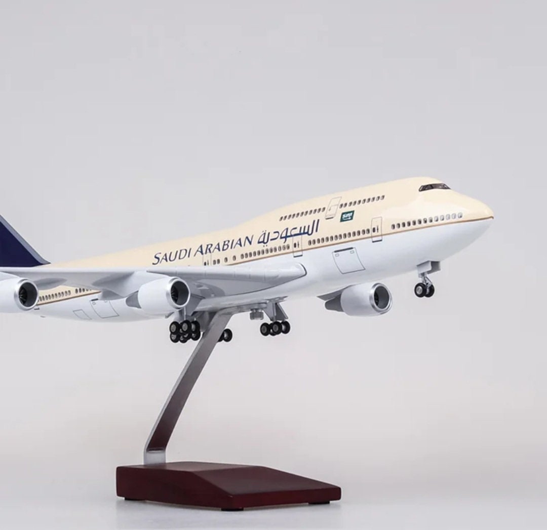 Saudia Airlines Boeing B747 Airplane 47cm Model 1:150 Metal Alloy ...