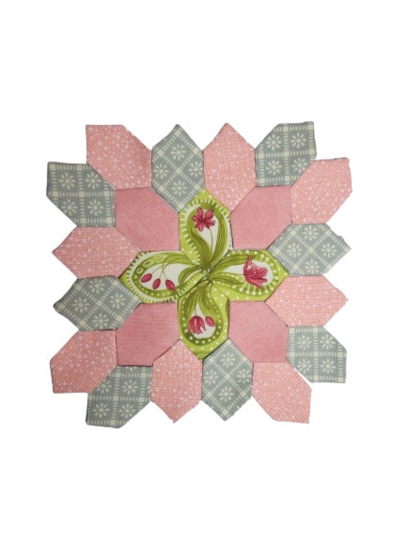 Lucy Boston springtime Patchwork of the Crosses Square, Series X - Etsy