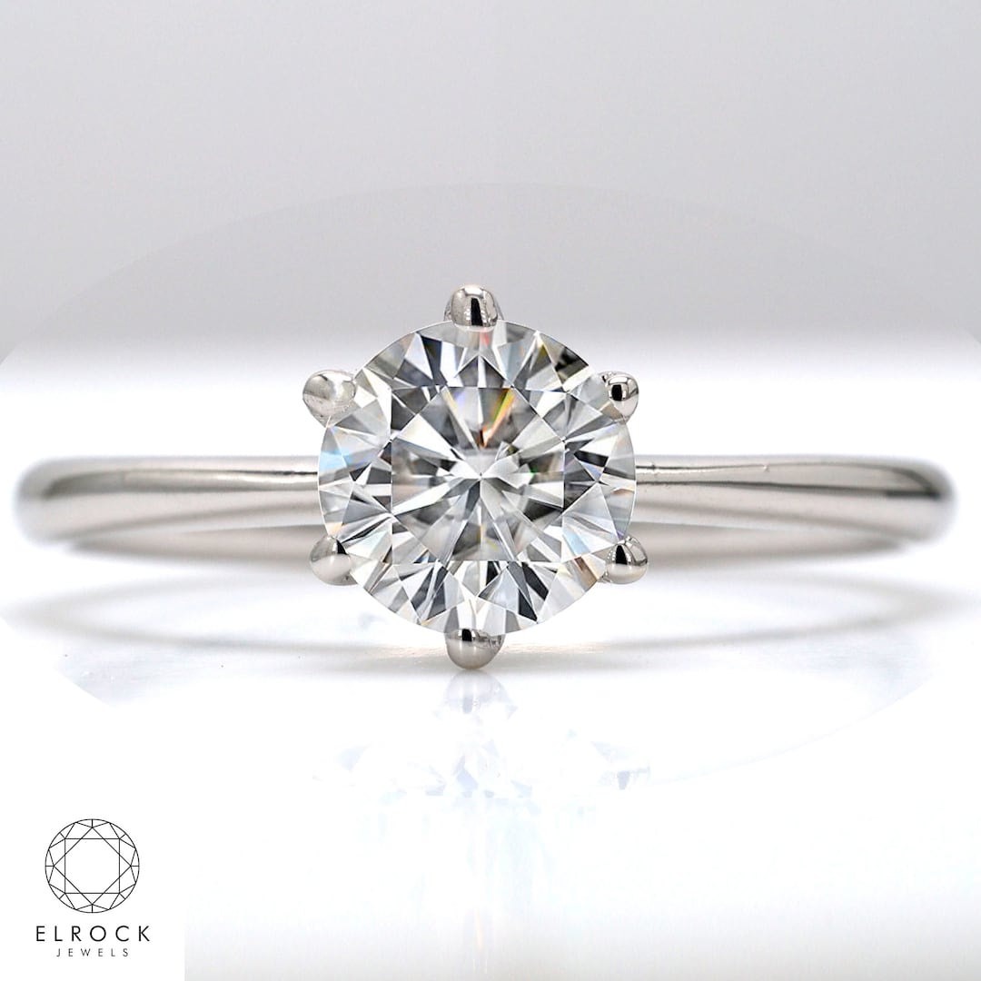 IGI Certified 1.04 Carat Lab Grown Round Diamond Engagement Ring 14K ...