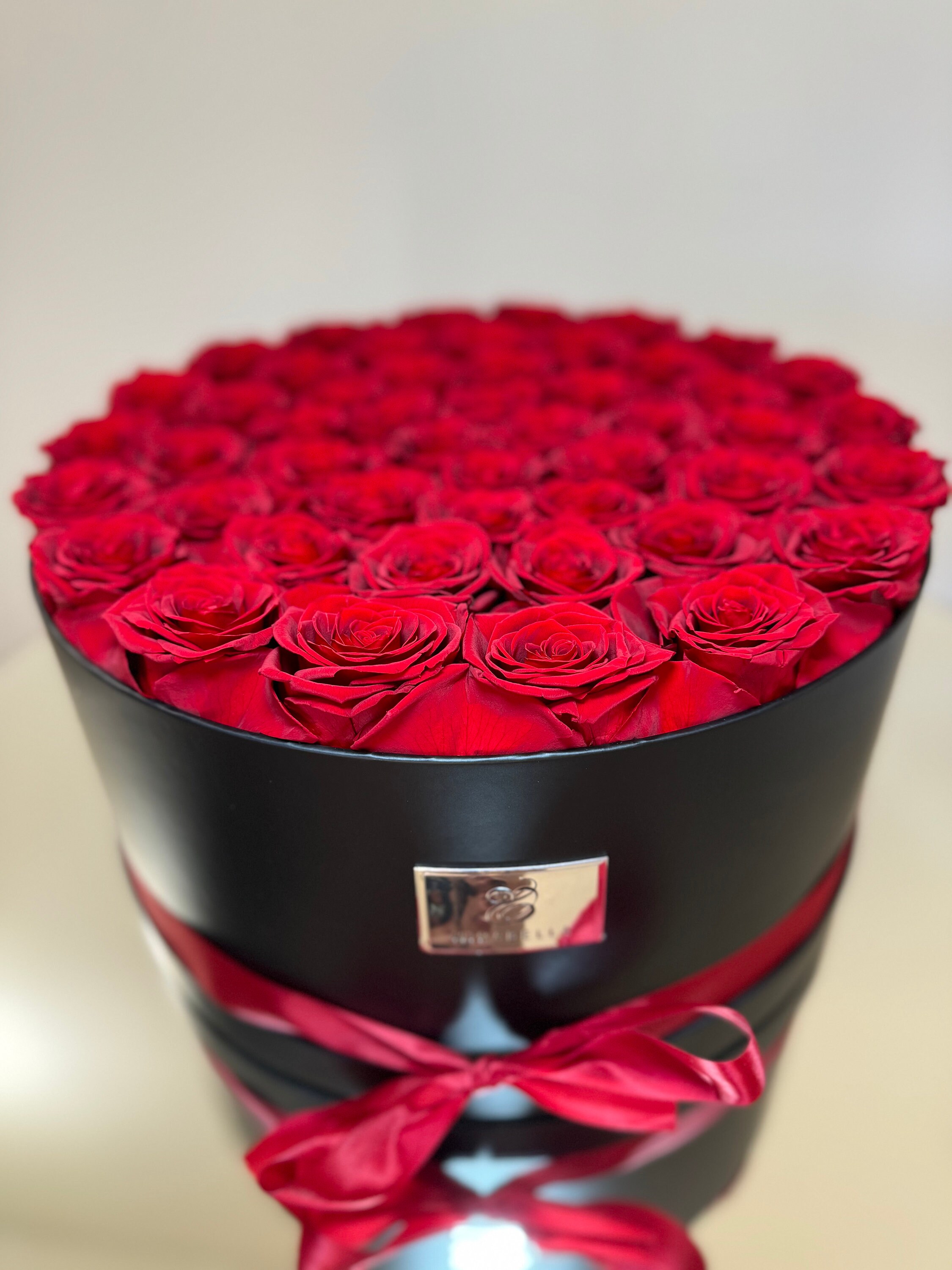 Red Preserved Roses Inside Classic Hatbox - Etsy