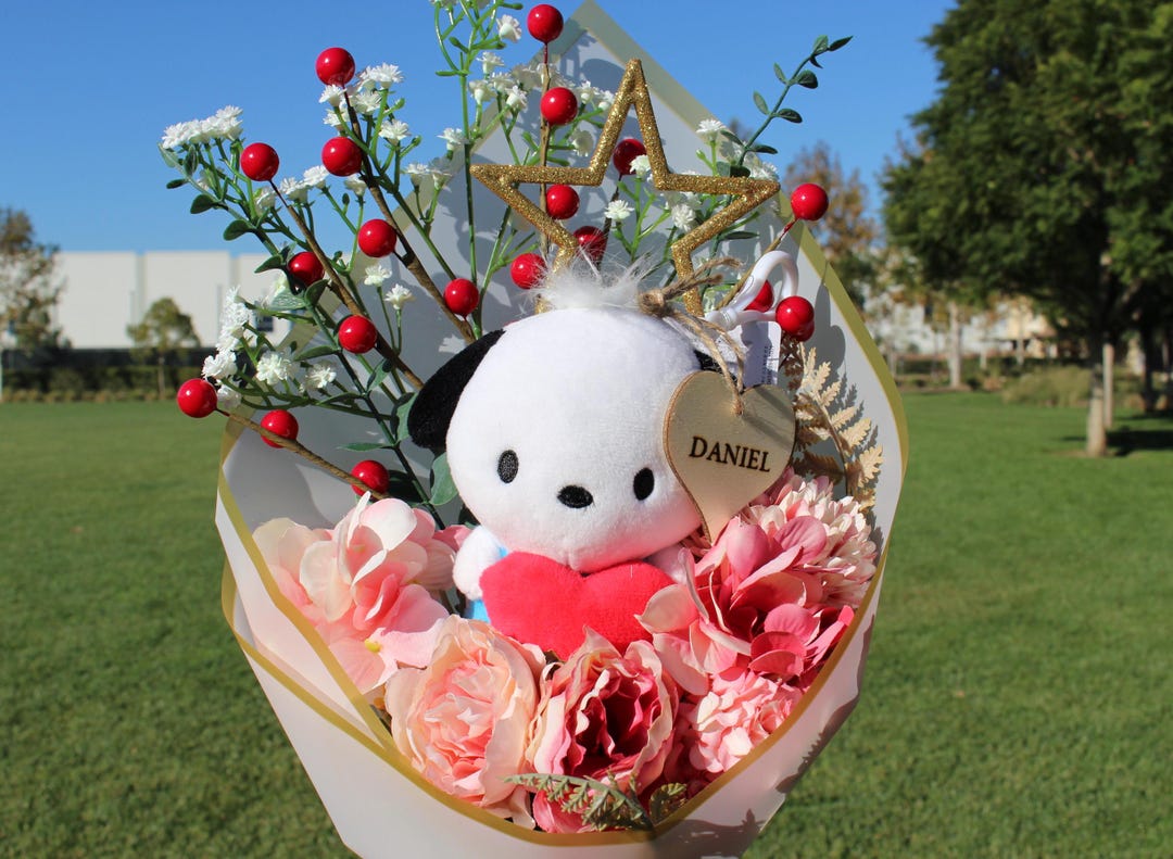 Personalized Sanrio Pochacco Christmas Bouquet, Sanrio Heart Series, Wood Name Tag, Sanrio ...