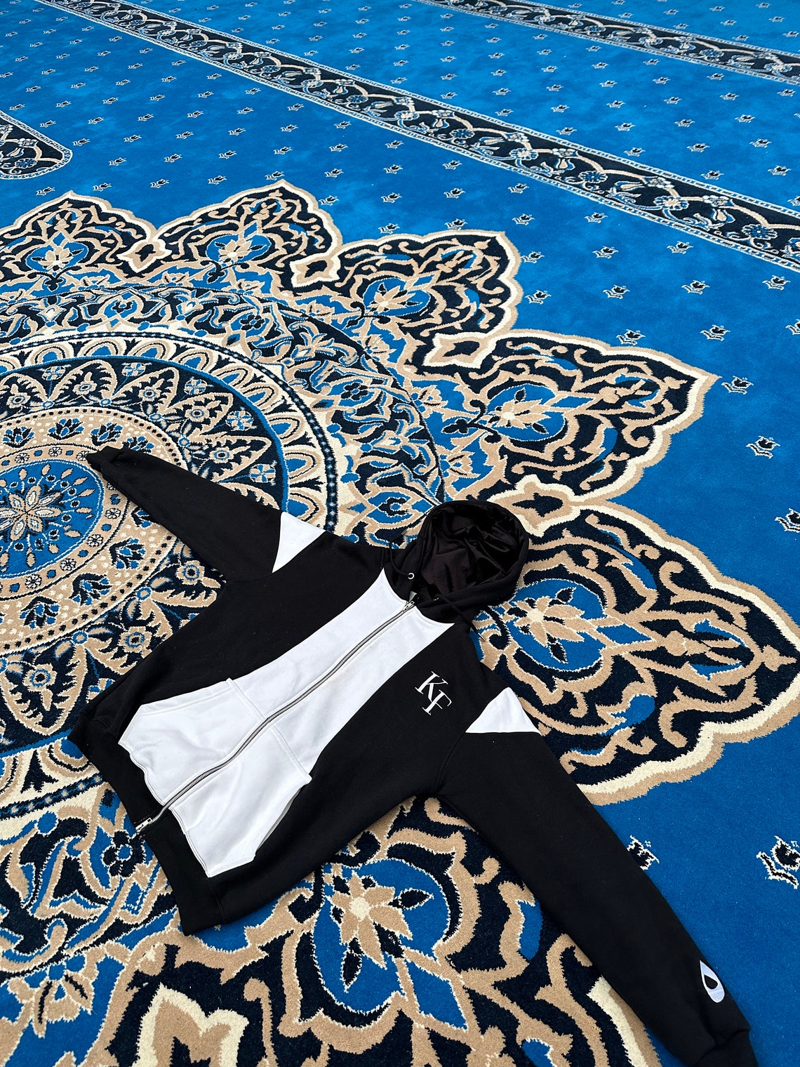 Salah Islamic Velvet Hoodie, Muslim Fashion, Arabic Fashion, Muslim ...