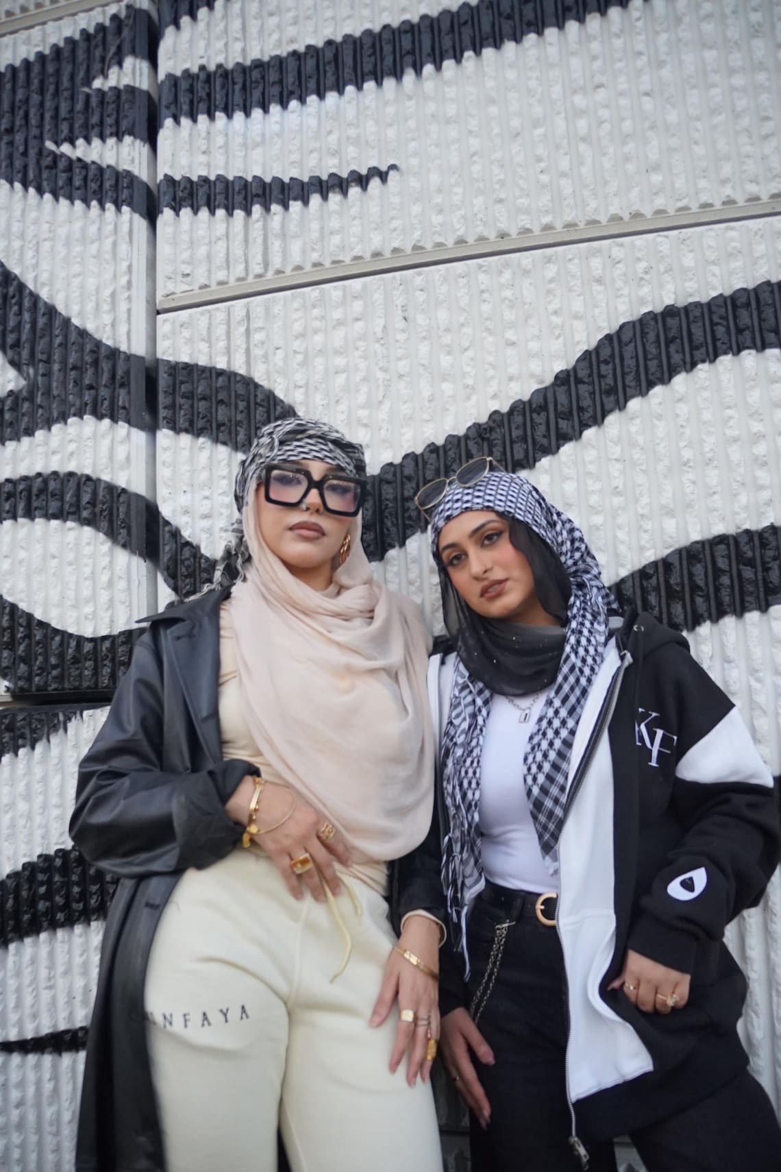 Salah Islamic Velvet Hoodie, Muslim Fashion, Arabic Fashion, Muslim ...