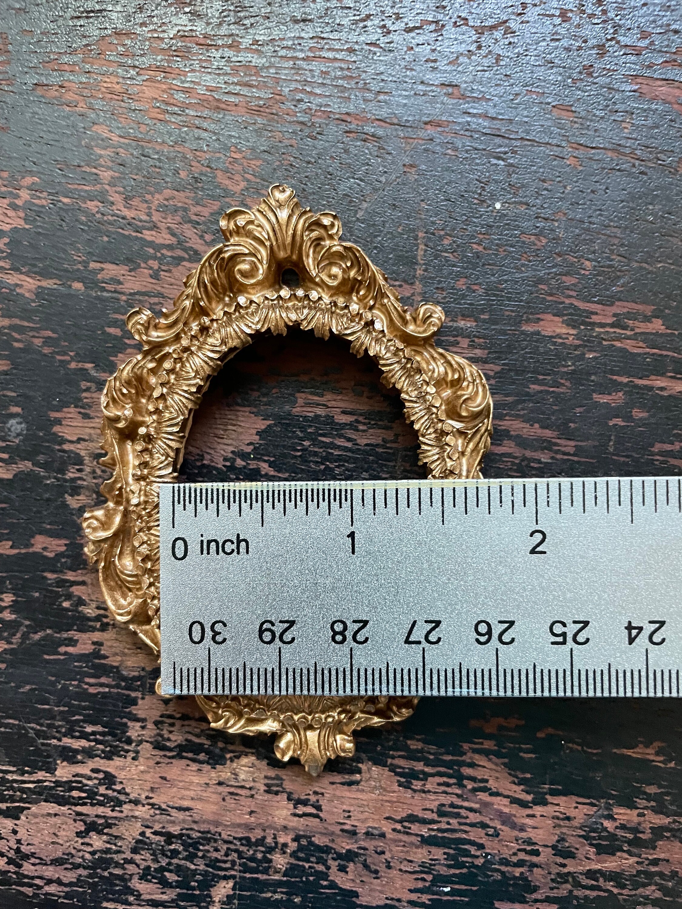 Gold Oval Frame Gallery Wall European Gilded Frame Small Oval Intricate ...