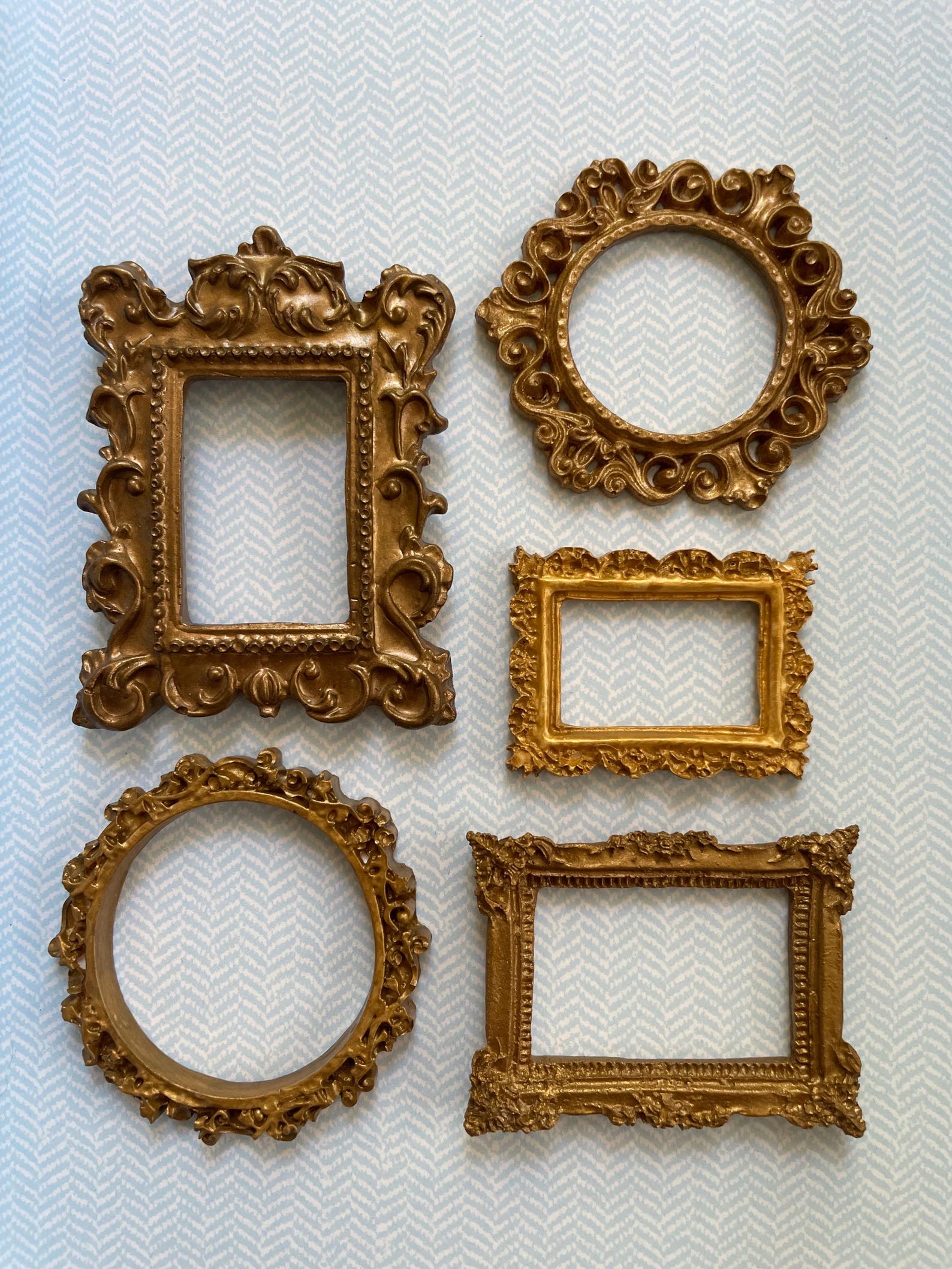 Artisan Dollhouse Miniature Gold Frames: 1/12 Scale Art Frames - Etsy