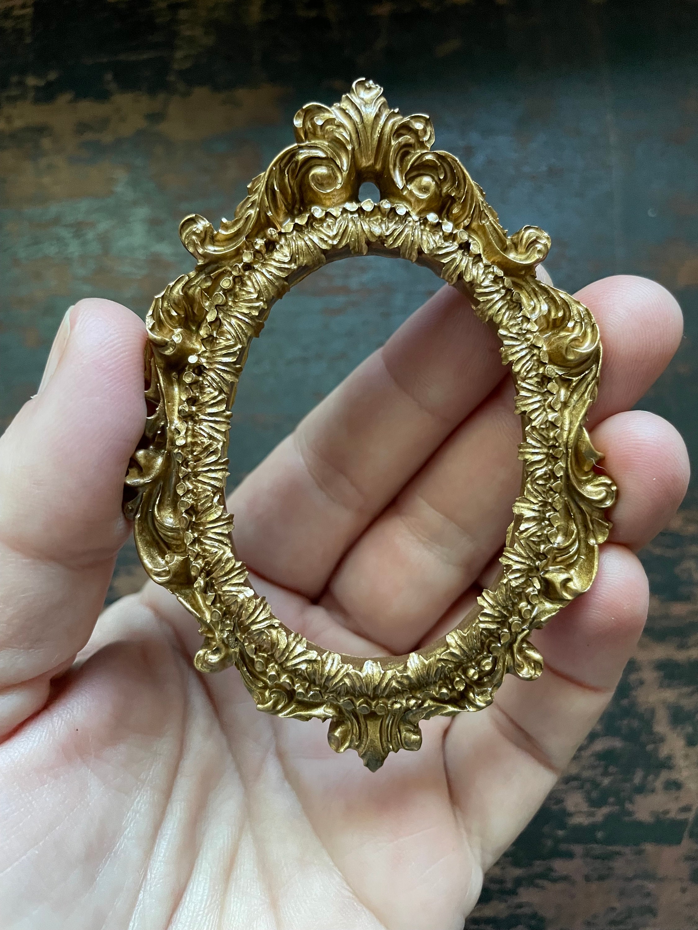 Gold Oval Frame Gallery Wall European Gilded Frame Small Oval Intricate ...