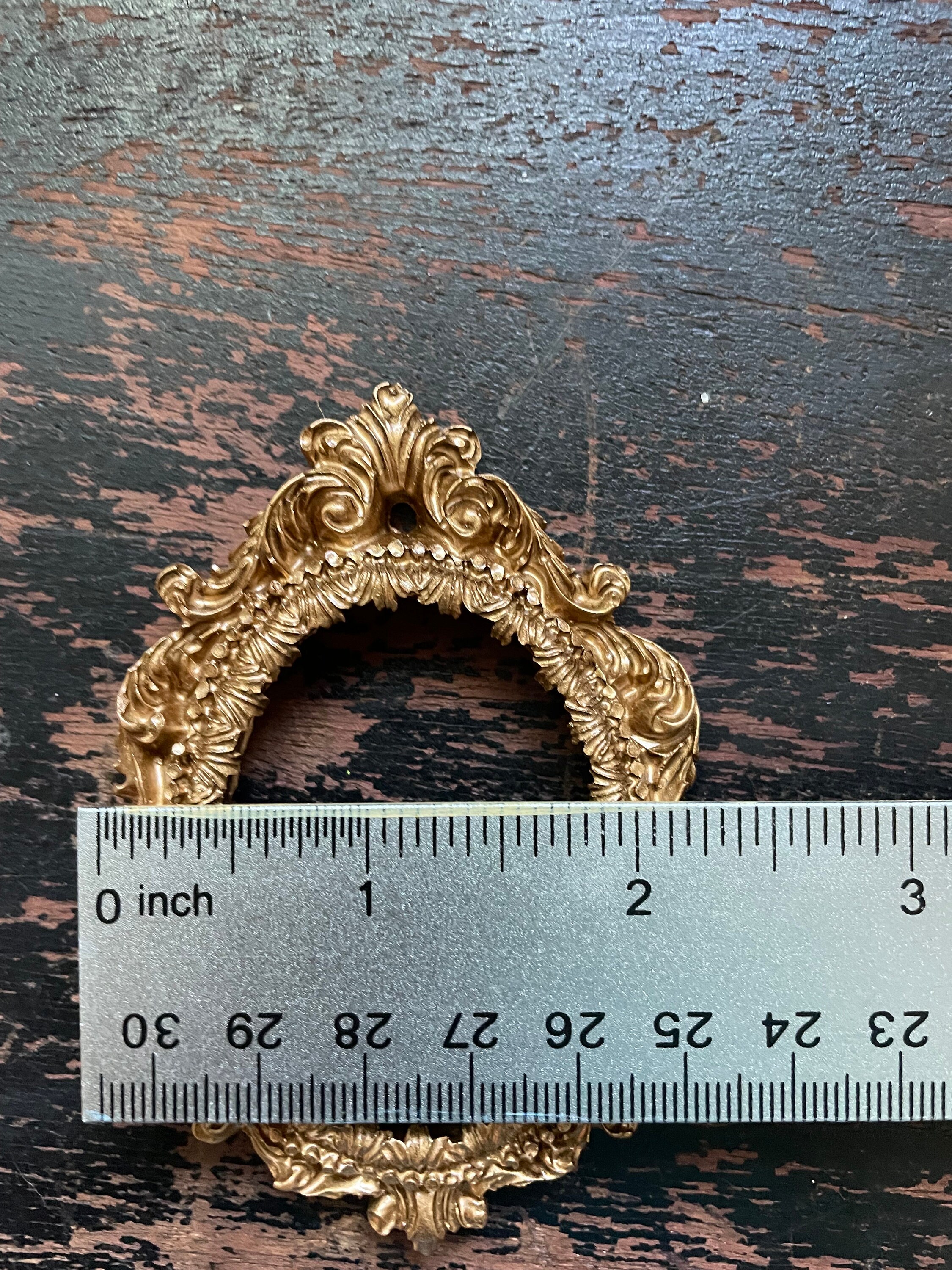 Gold Oval Frame Gallery Wall European Gilded Frame Small Oval Intricate ...