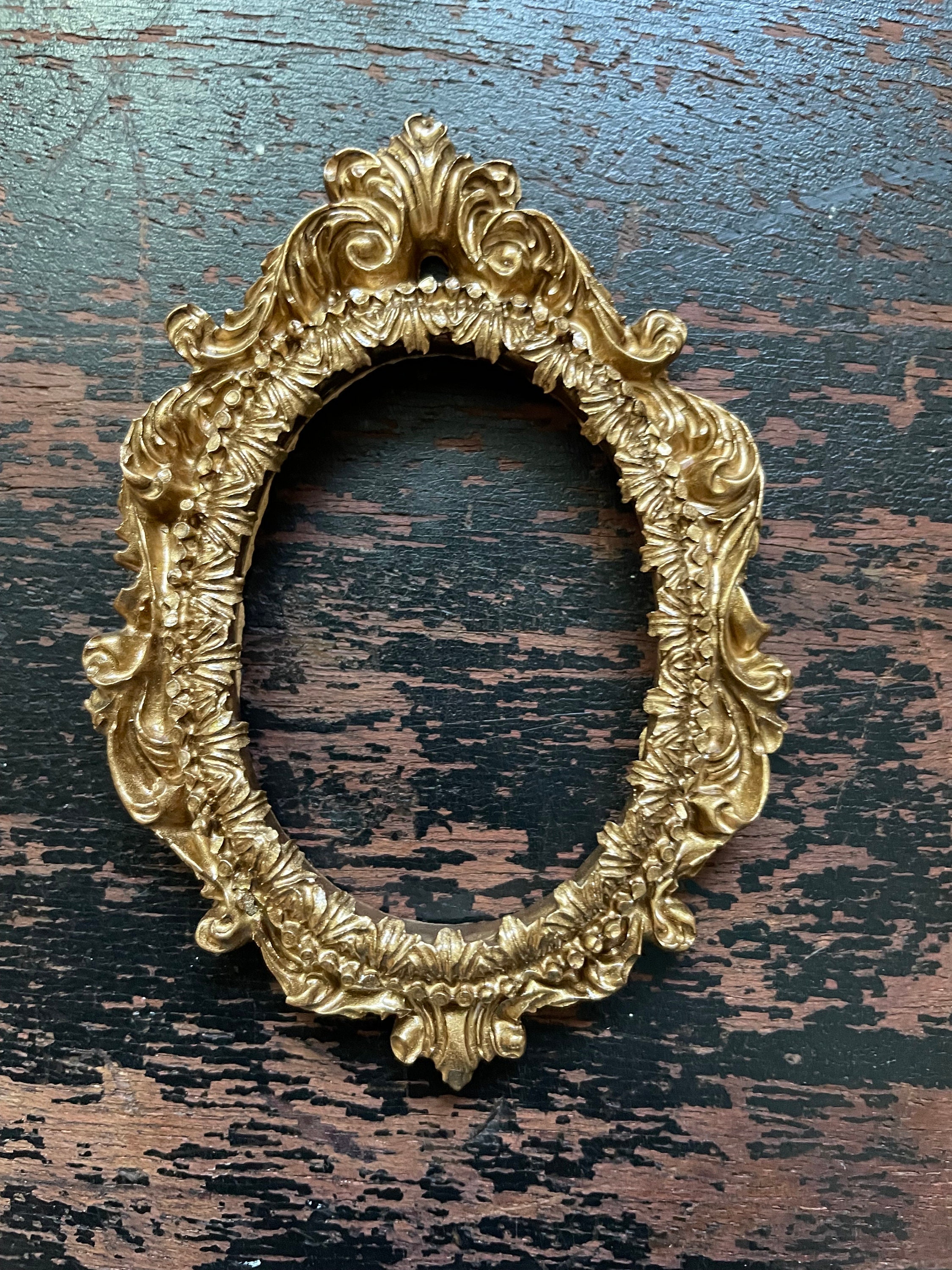 Gold Oval Frame Gallery Wall European Gilded Frame Small Oval Intricate ...