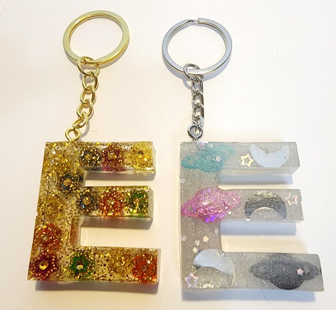 Resin Glitter Letter E Keychain - 1 1/2 X 1 1/2 Inch - Gold With Gems ...