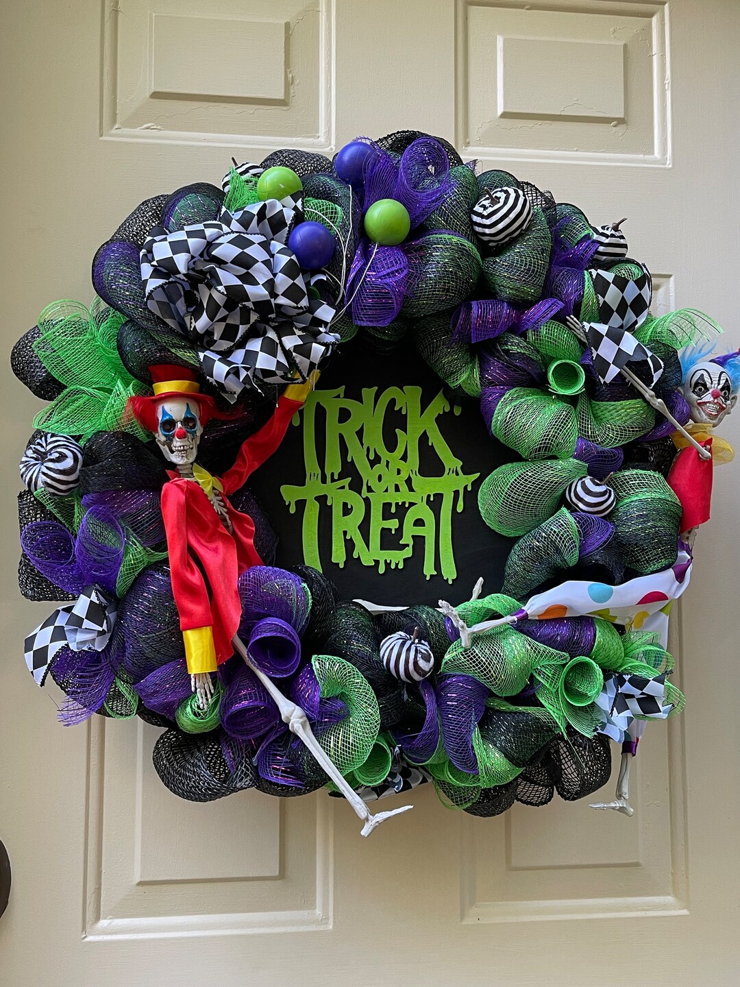 Creepy Clown Halloween Wreath - Etsy