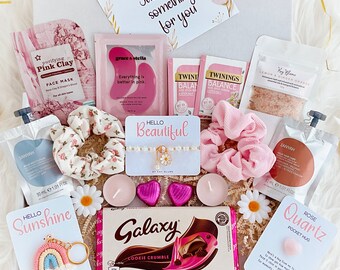 Daisy Letterbox Gift for Her, Hug in a Box, Personalised Spa Gift Box ...