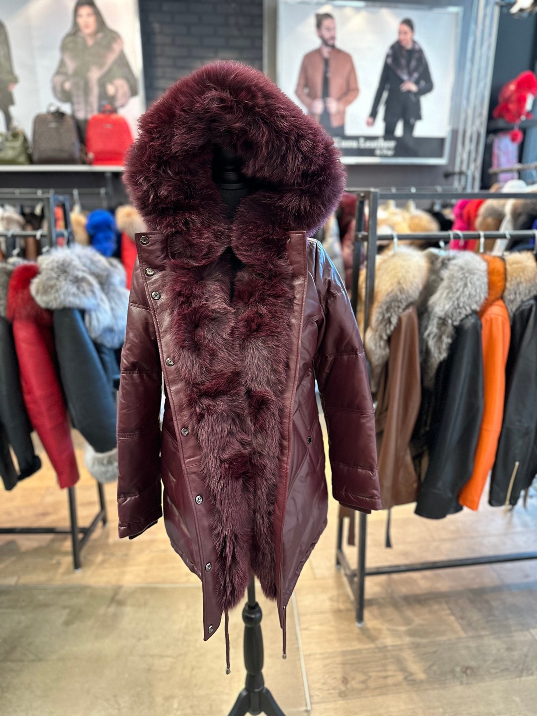 Women's V-bubble Lamb Skin Leather & Goose Down Parka With Real Fox Fur ...
