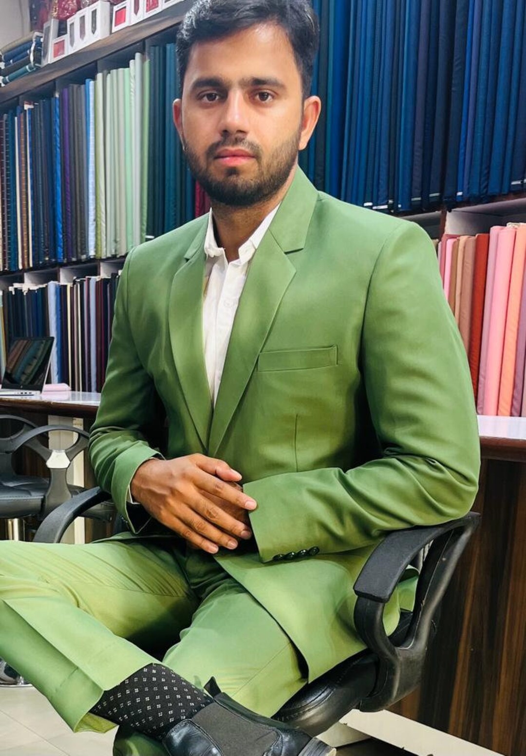 Men's Green 2 Piece Suit: Stylish Groom Wear and Groomsmen Attire - Etsy