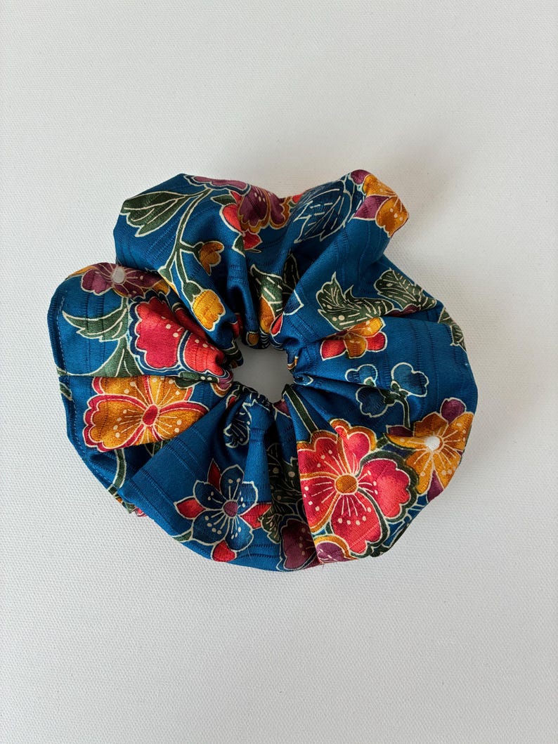 Japanese Oversized Scrunchie Bracelet: Japanese Cotton Hair Accessory ...