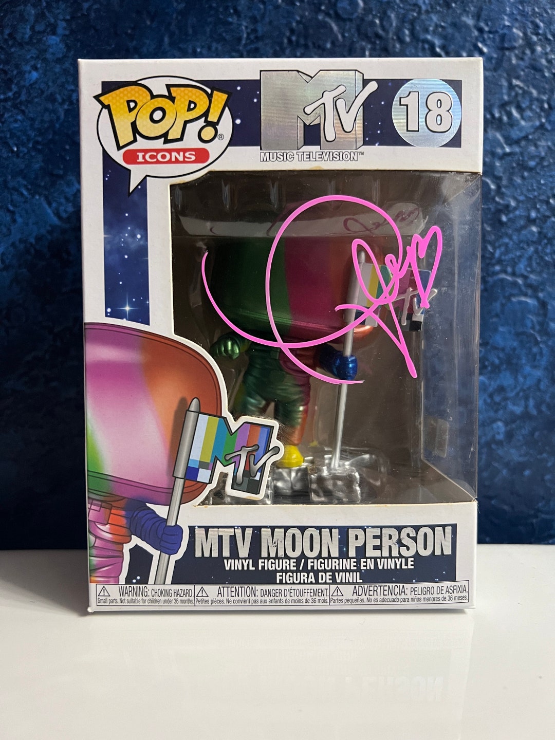 Funko Pop! Mtv Moon Person #18 Signed by TAYLOR SWIFT - COA ...