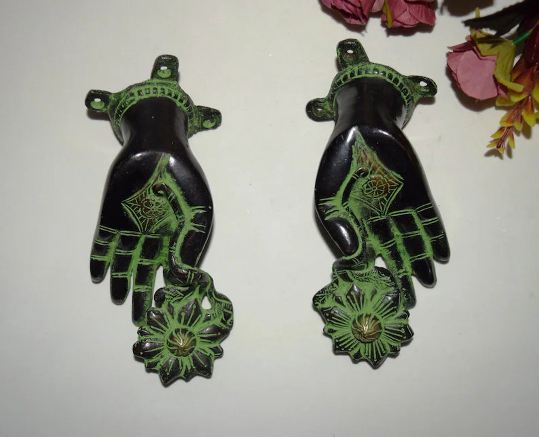Daisy Flower Holding Hand Shape Door Pull Brass Dancing Lady Hand ...