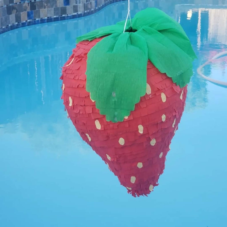 Big Strawberry Piñata 3D - Etsy