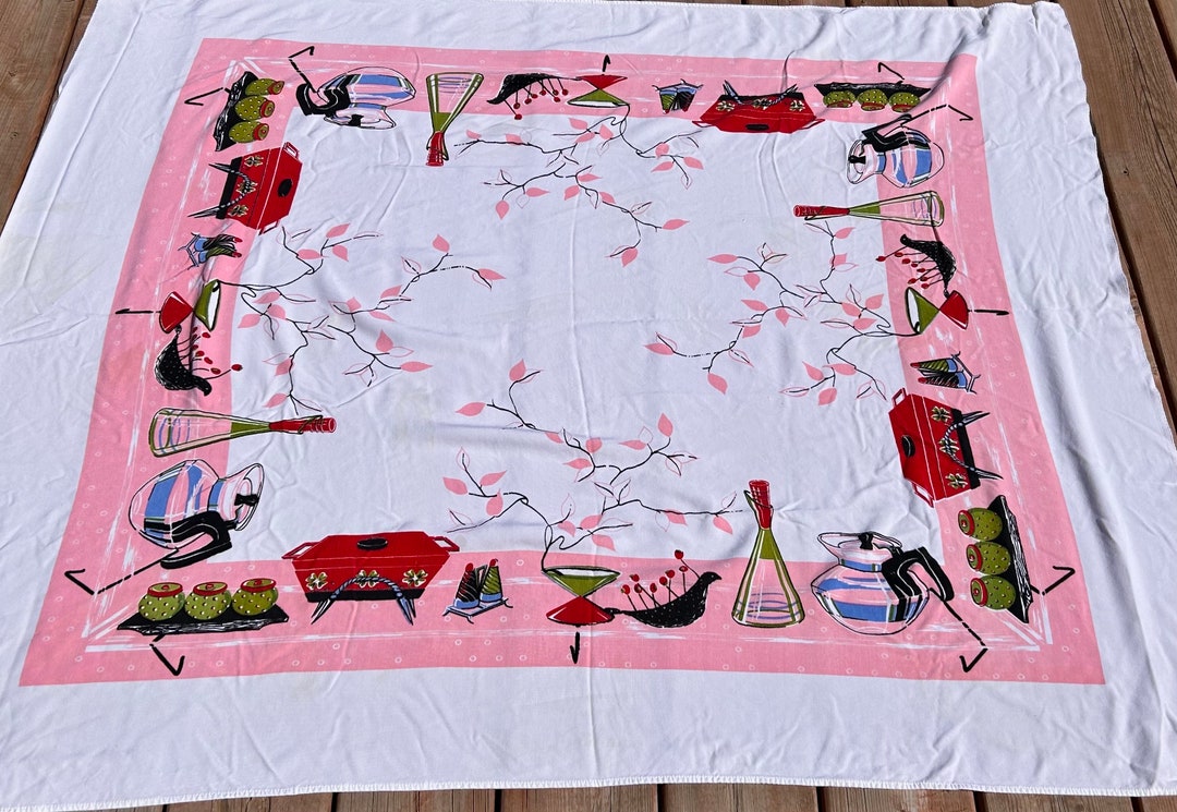 Marlene Linens Glass Shelf Pattern 1950s Pink Vintage Tablecloth - Etsy