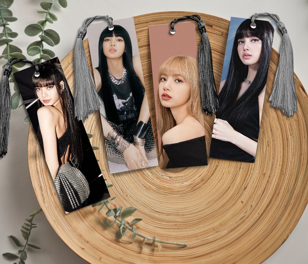 Combo 4 Bookmarks Lisa Blackpink, Celebrity Bookmarks, Lisa Pictures Bookmarks, Set Bookmarks ...