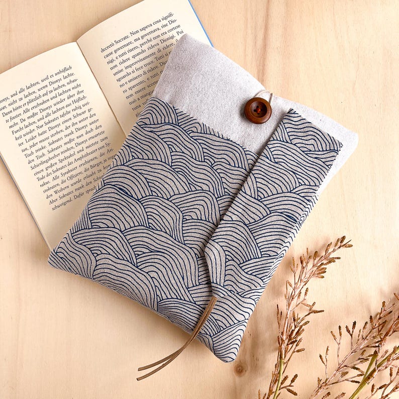 Blue Waves Book Sleeve With Pocket: Padded Book Pouch With Free ...