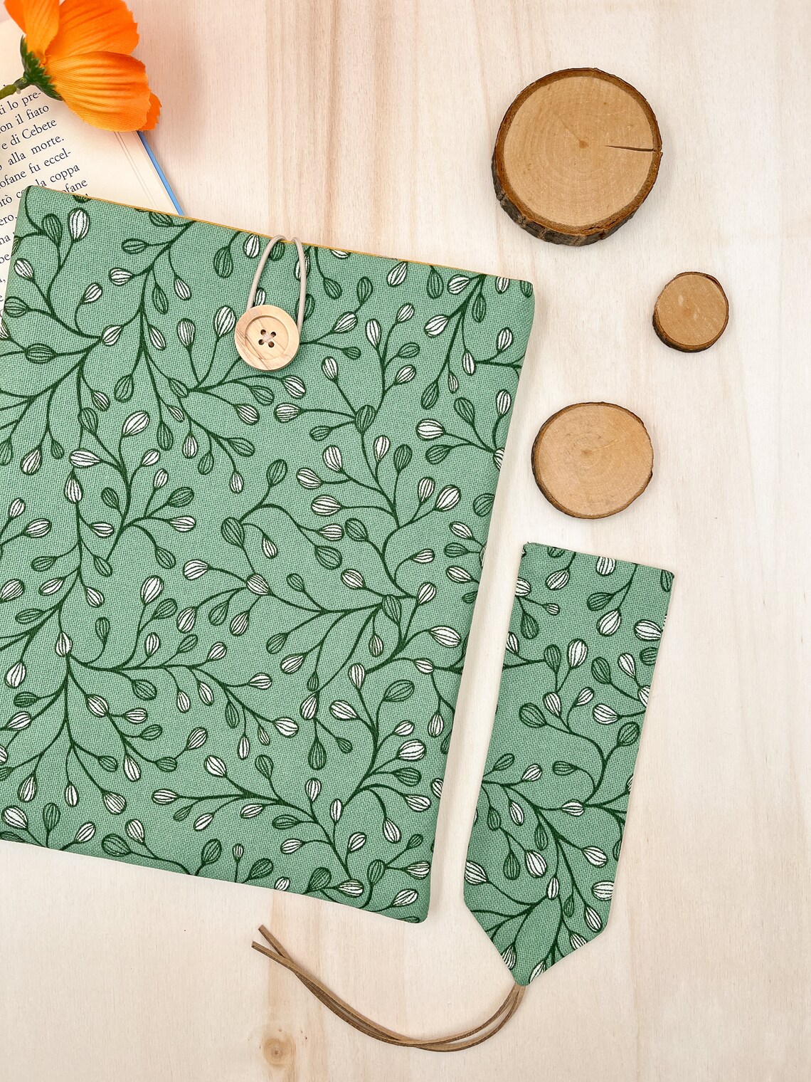 Leaves Book Sleeve, Botanical Book Pouch, Green Book Bag, Bookish Gift ...