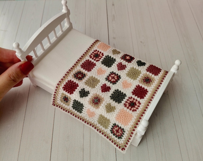 Crochet Miniature Granny Blanket for Dollhouse 1:12 Scale | Tiny ...