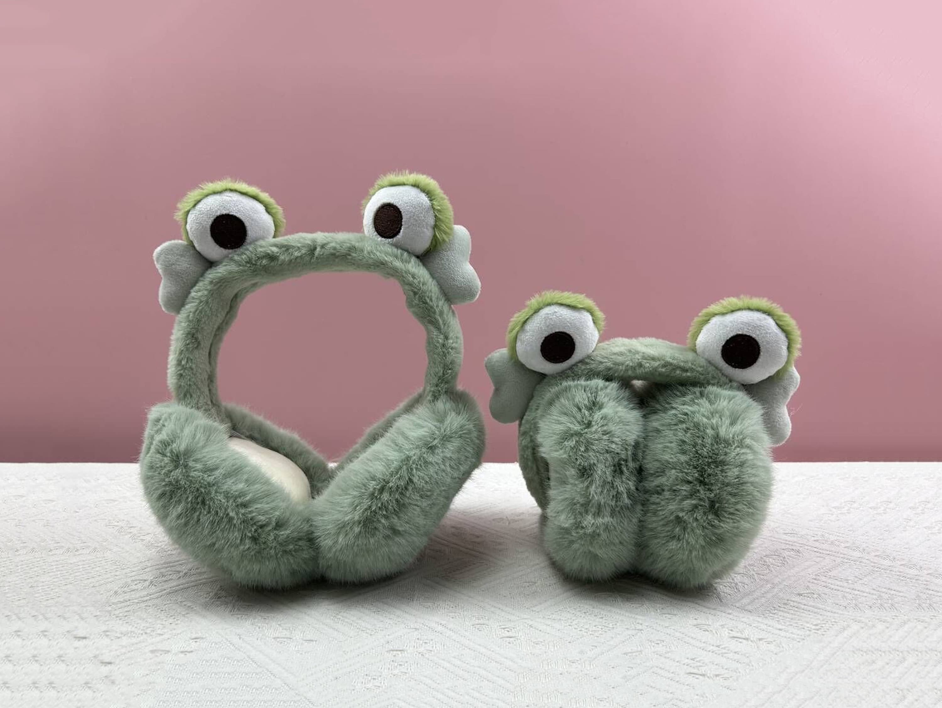 Love Earmuffs Green Big Eyes Earmuffs Quirky Earmuffs Creative Earmuffs ...
