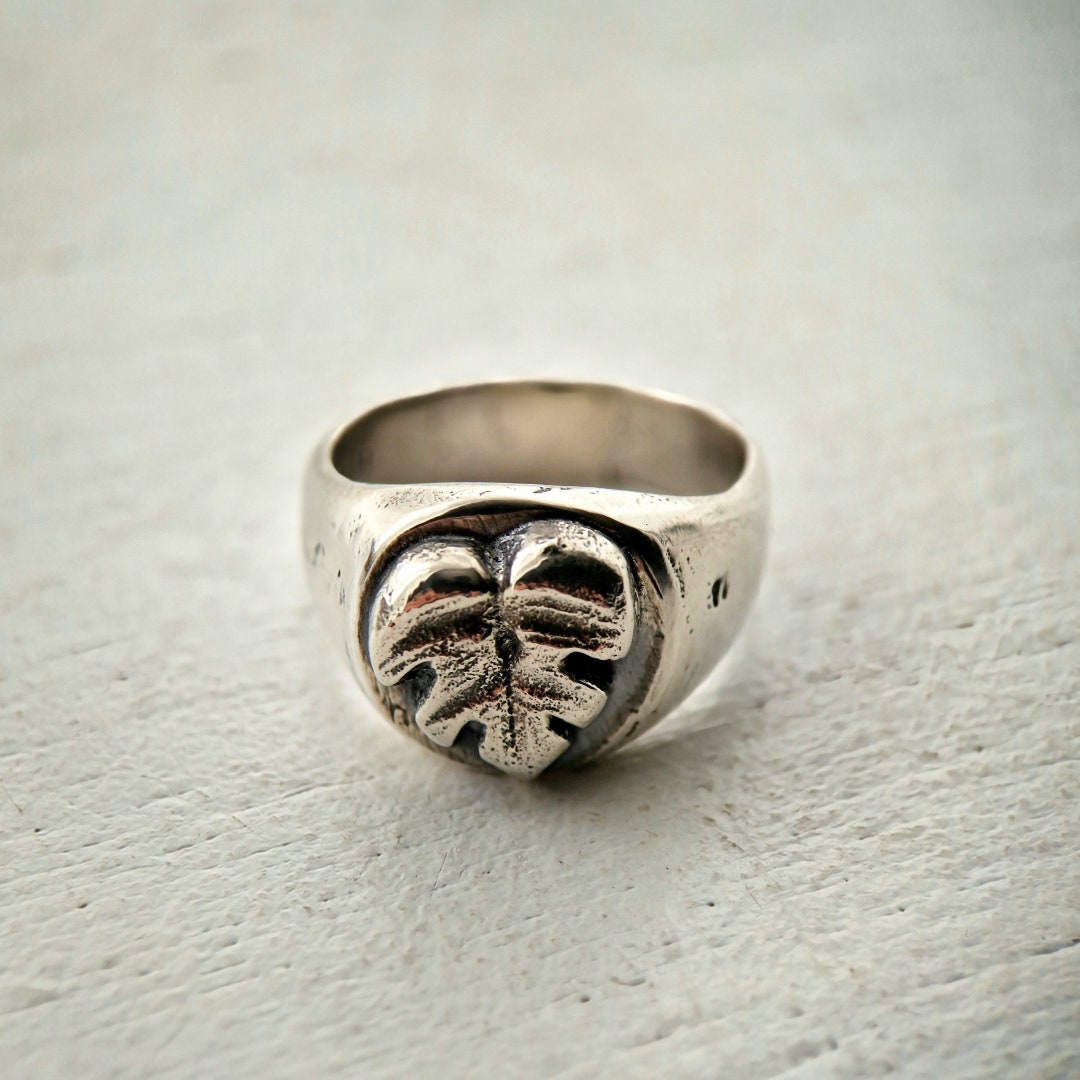 Monstera Signet Ring - Etsy