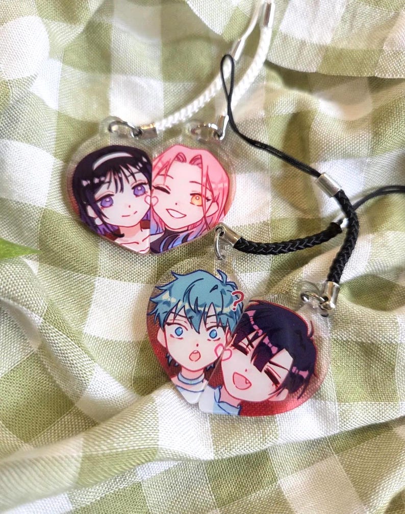ALNST - Ivantill Mizisua Heart Magnet Phone Charm Keychains | Alien ...