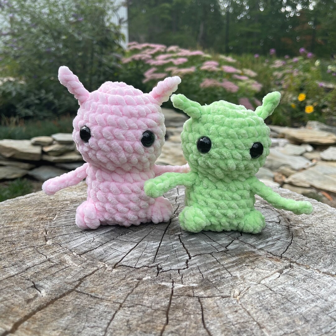 Pocket Alien Plushie - Etsy