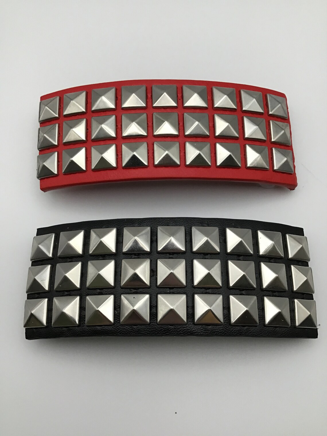 Metal Pyramid Clips - Etsy