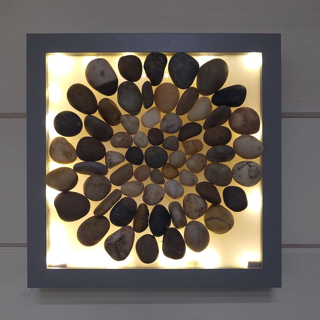 Pebble Circle in Frame With LED Lights - Etsy