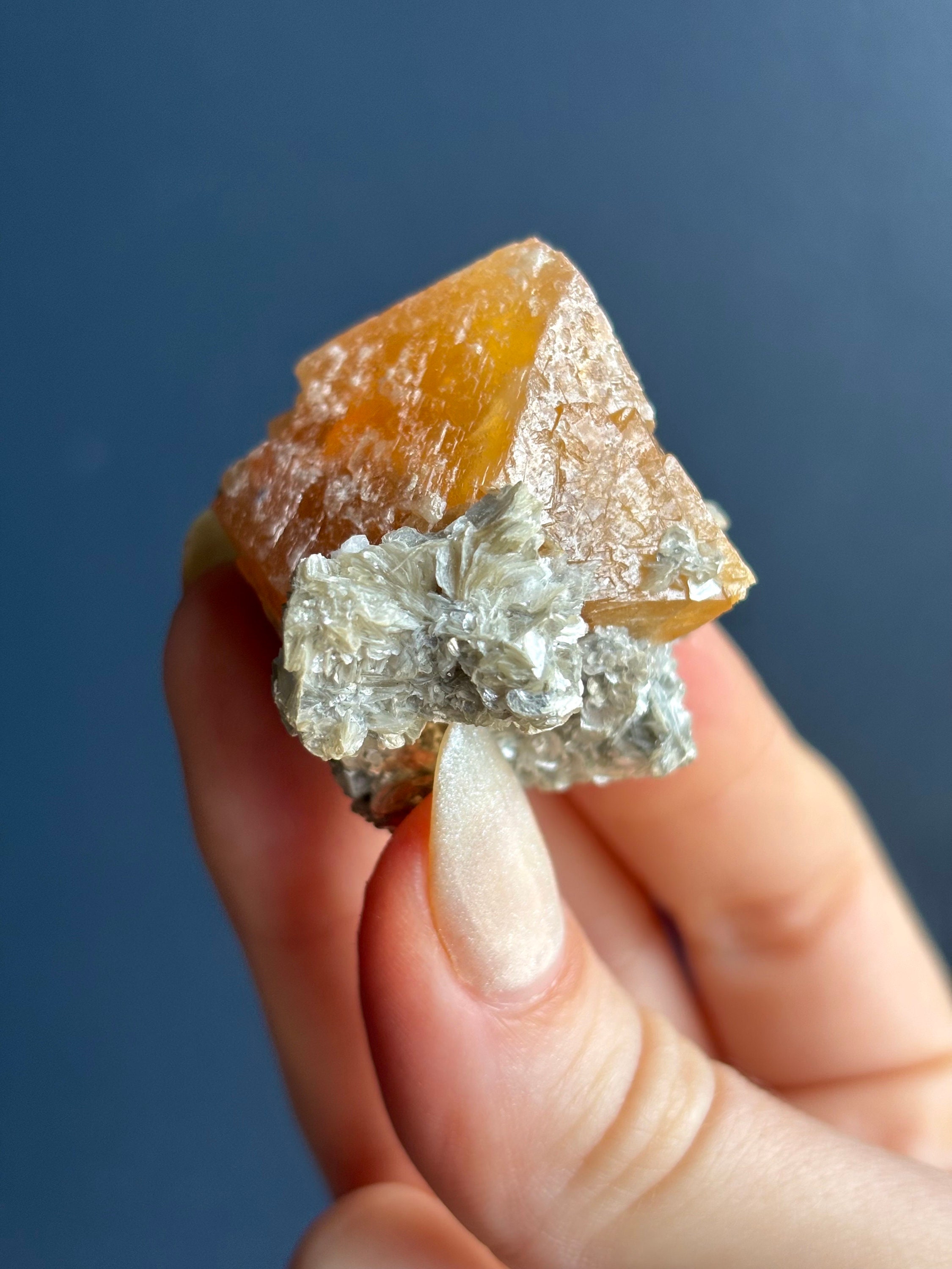 Scheelite Octahedral Crystal Specimen From Xue Bao Ding Mine China ...