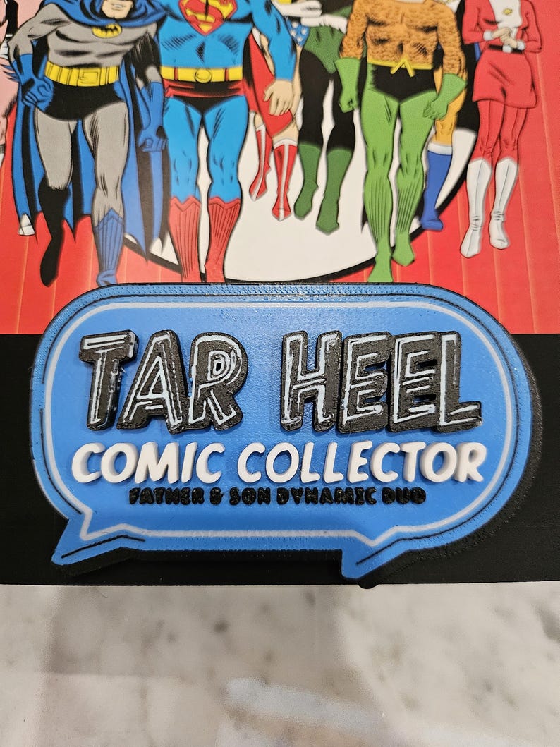 Custom Comic Book Stand, 3D Printed Comic or Magazine Stands ...