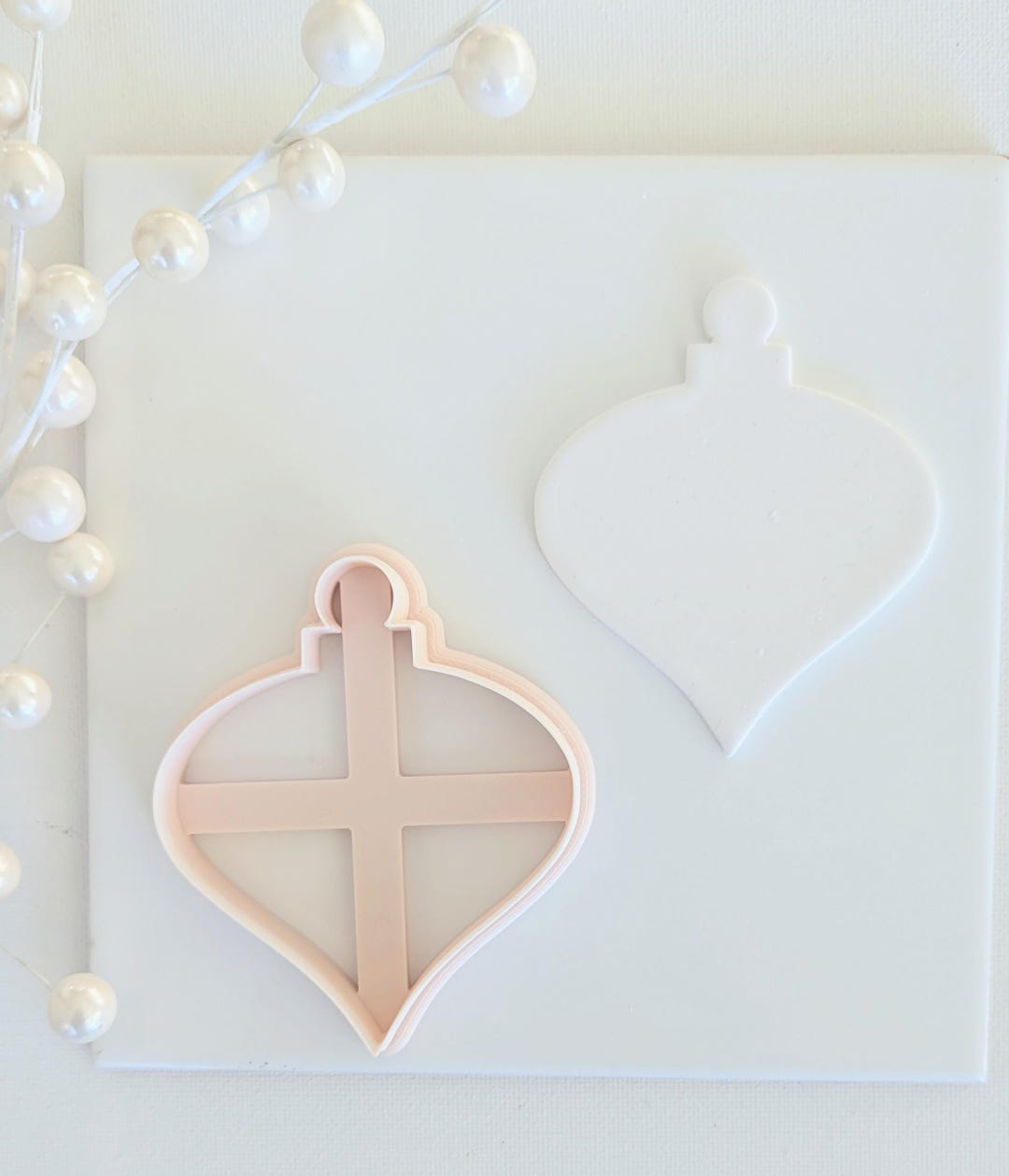 Christmas Ornament Cookie Cutter, Christmas Shimmer Ornament Cutter ...