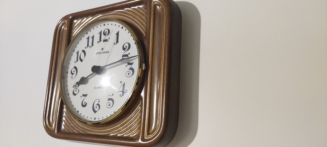 Vintage Junghans Quartz Clock 1970s German Kitchen Clock Retro Kitchen ...