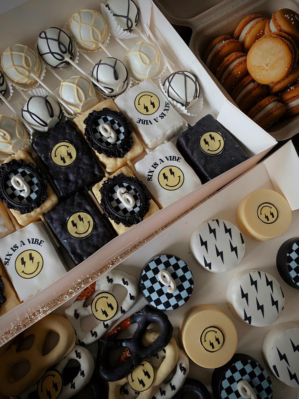 Smiley Face Chocolate Treats Rice Krispies, Cakepops, Pretzels or Oreos ...