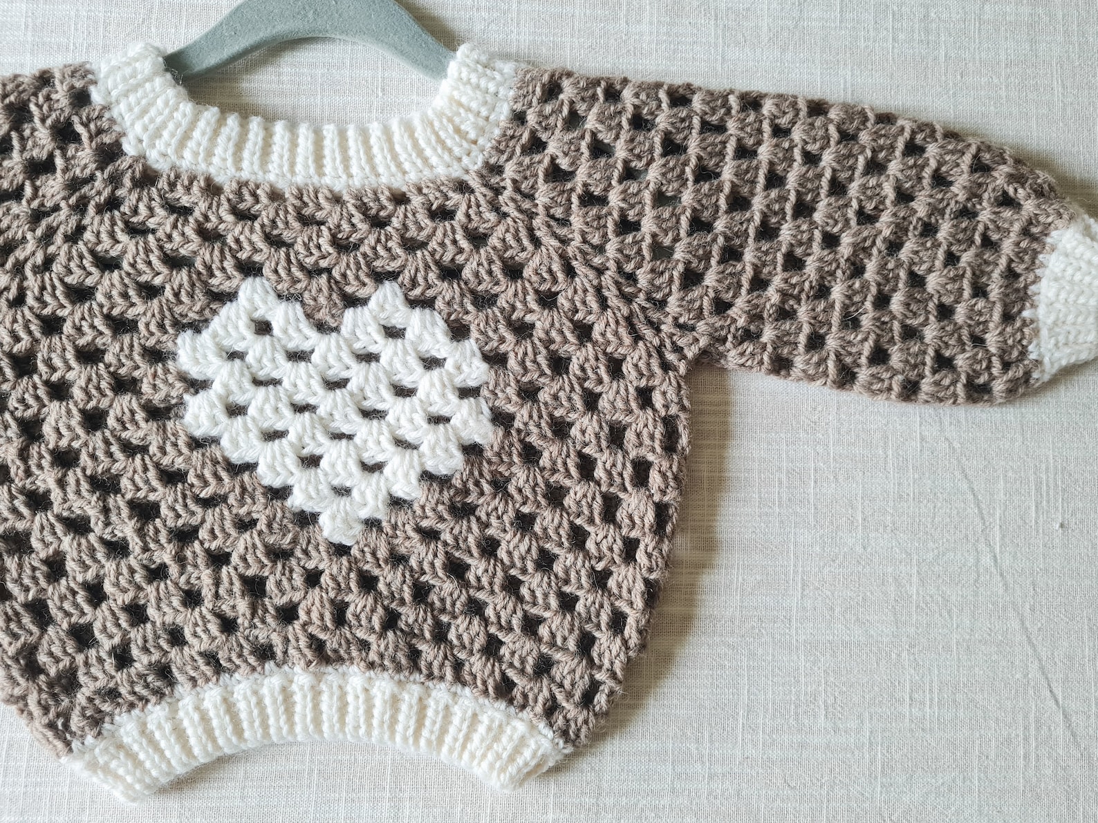 Crochet PATTERN Mini Heart Sweater sizes 0-2, 2-4, 4-6 and 6-9 Months ...
