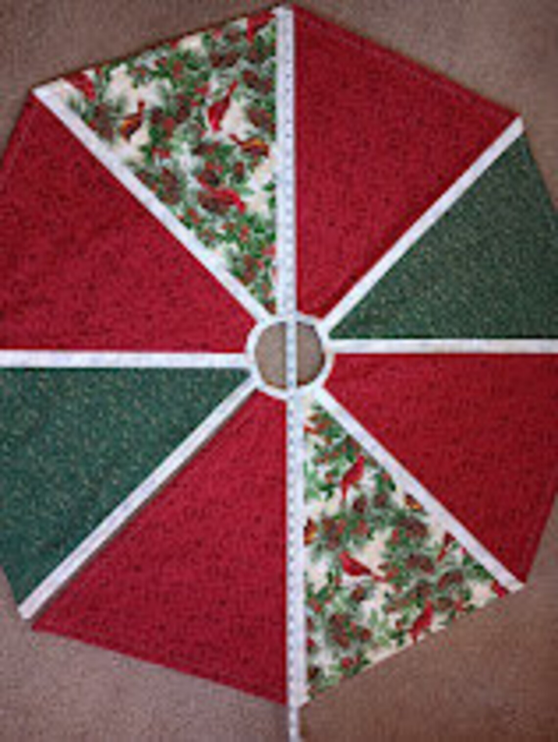 Handmade Christmas Tree Skirt With Cardinals and Classic Red - Etsy