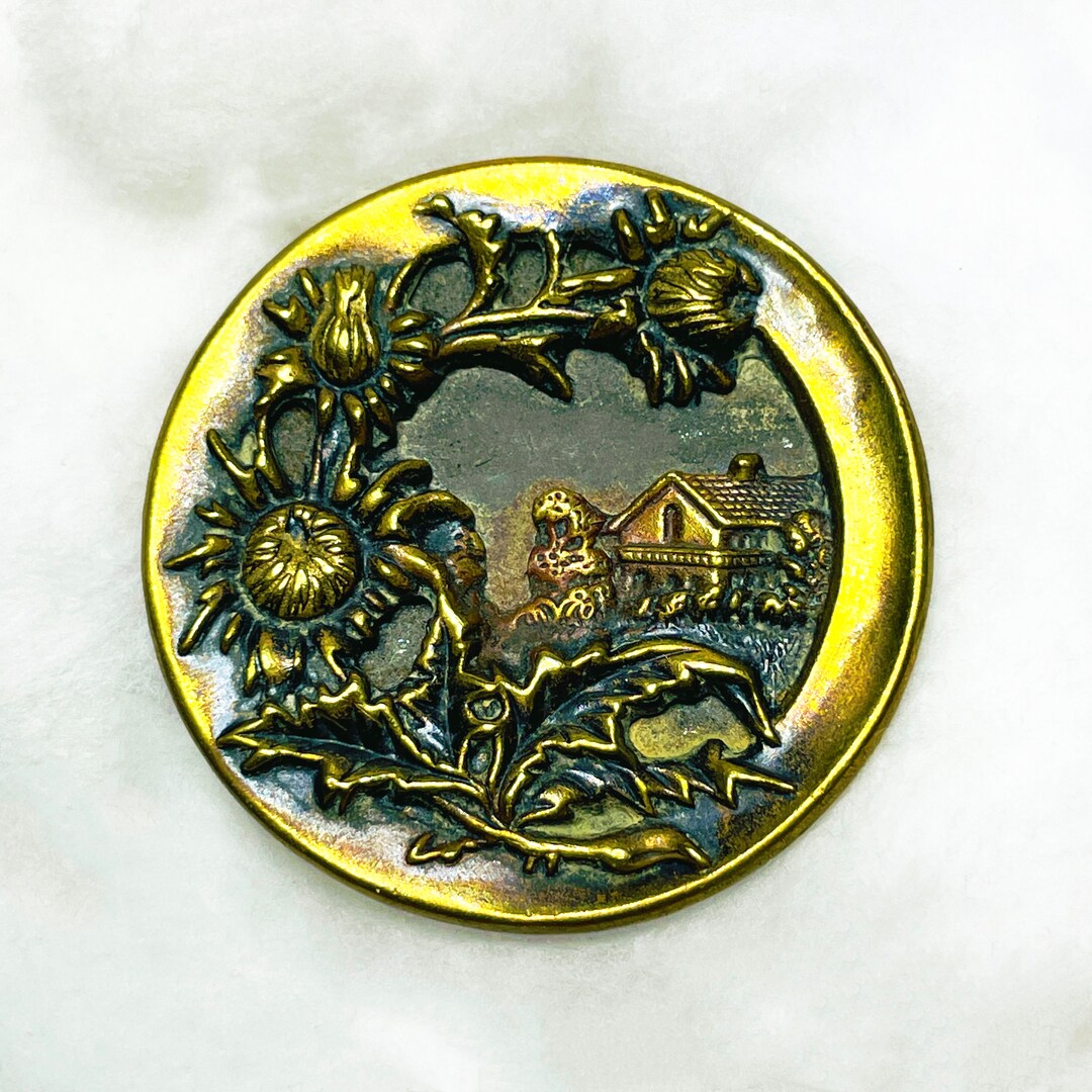 A wee Hoose 'mang the Heather Button - Etsy