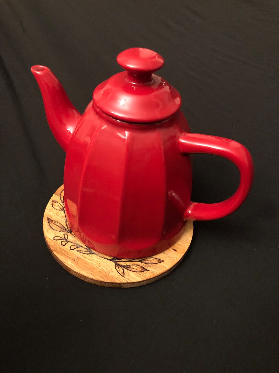 Floral Inspired Acacia Wood Trivets in Two Shapes: Round and - Etsy