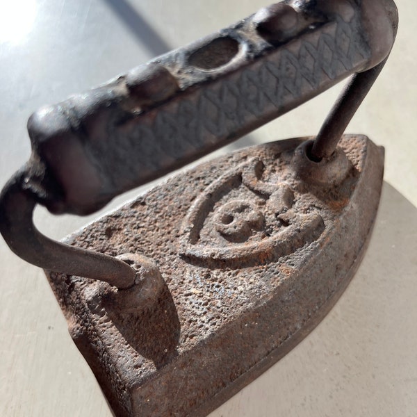 Antique Sad Iron - Etsy