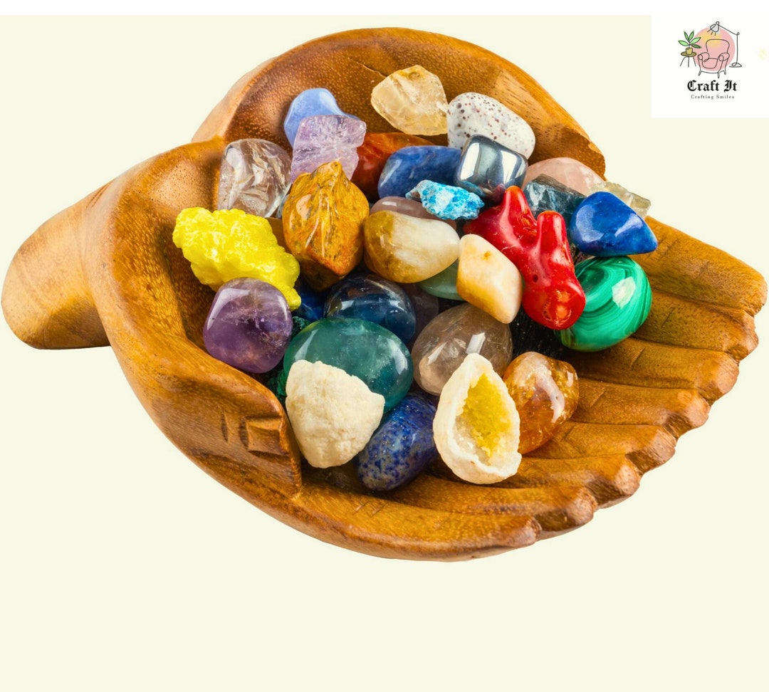 Hand-carved Wooden Hands Bowl Artisan Display Holder for Crystals ...