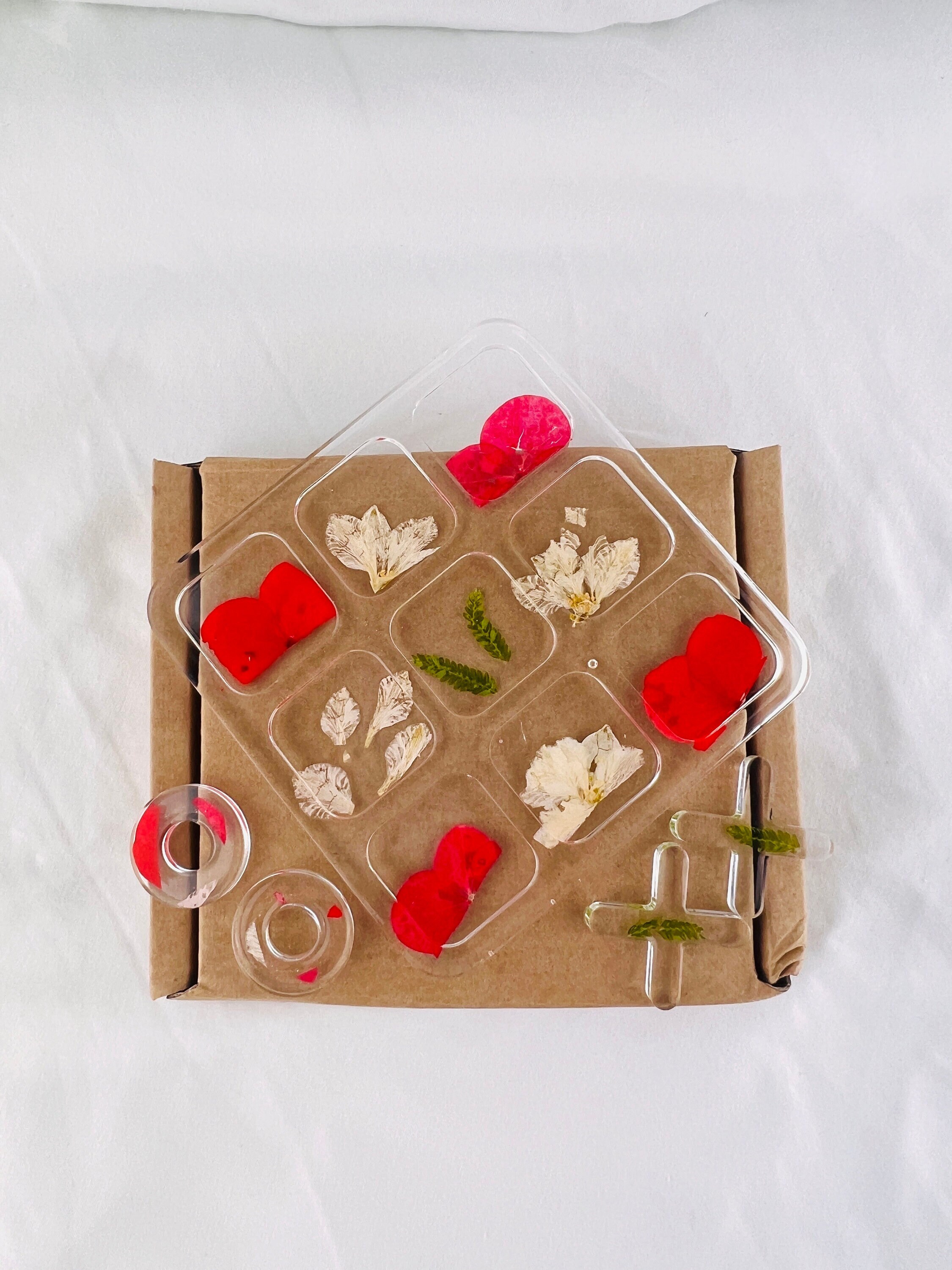 Naughts and Crosses Set, Resin Tic Tac Toe Game, Clear With Dried ...