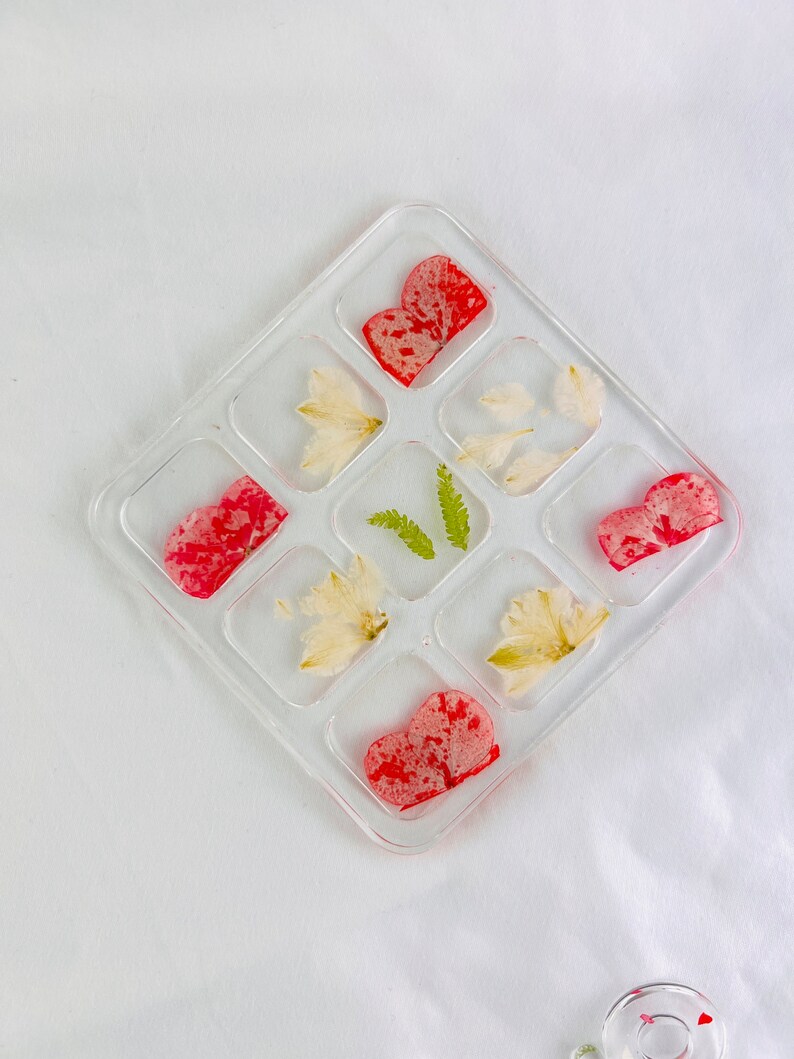 Naughts and Crosses Set, Resin Tic Tac Toe Game, Clear With Dried ...