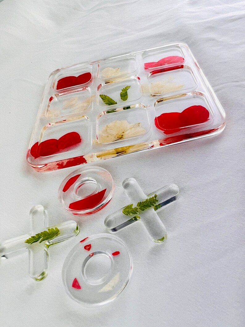 Naughts and Crosses Set, Resin Tic Tac Toe Game, Clear With Dried ...