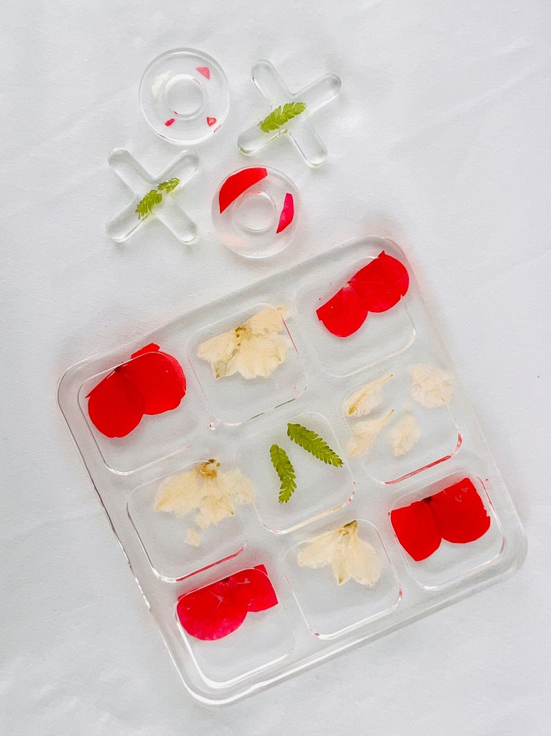 Naughts and Crosses Set, Resin Tic Tac Toe Game, Clear With Dried ...
